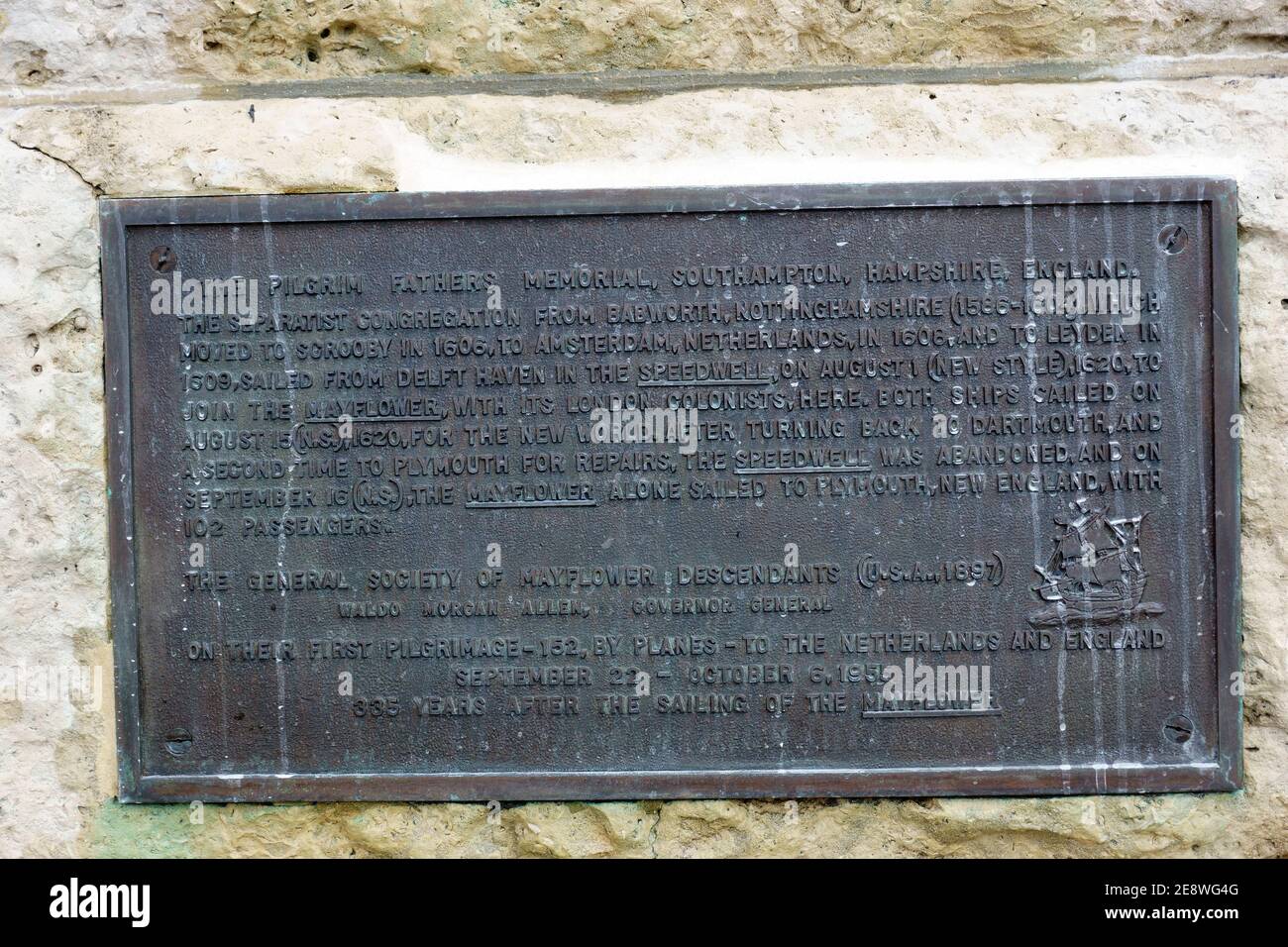 PLAQUES ON THE MAYFLOWER MEMORIAL Stock Photo - Alamy