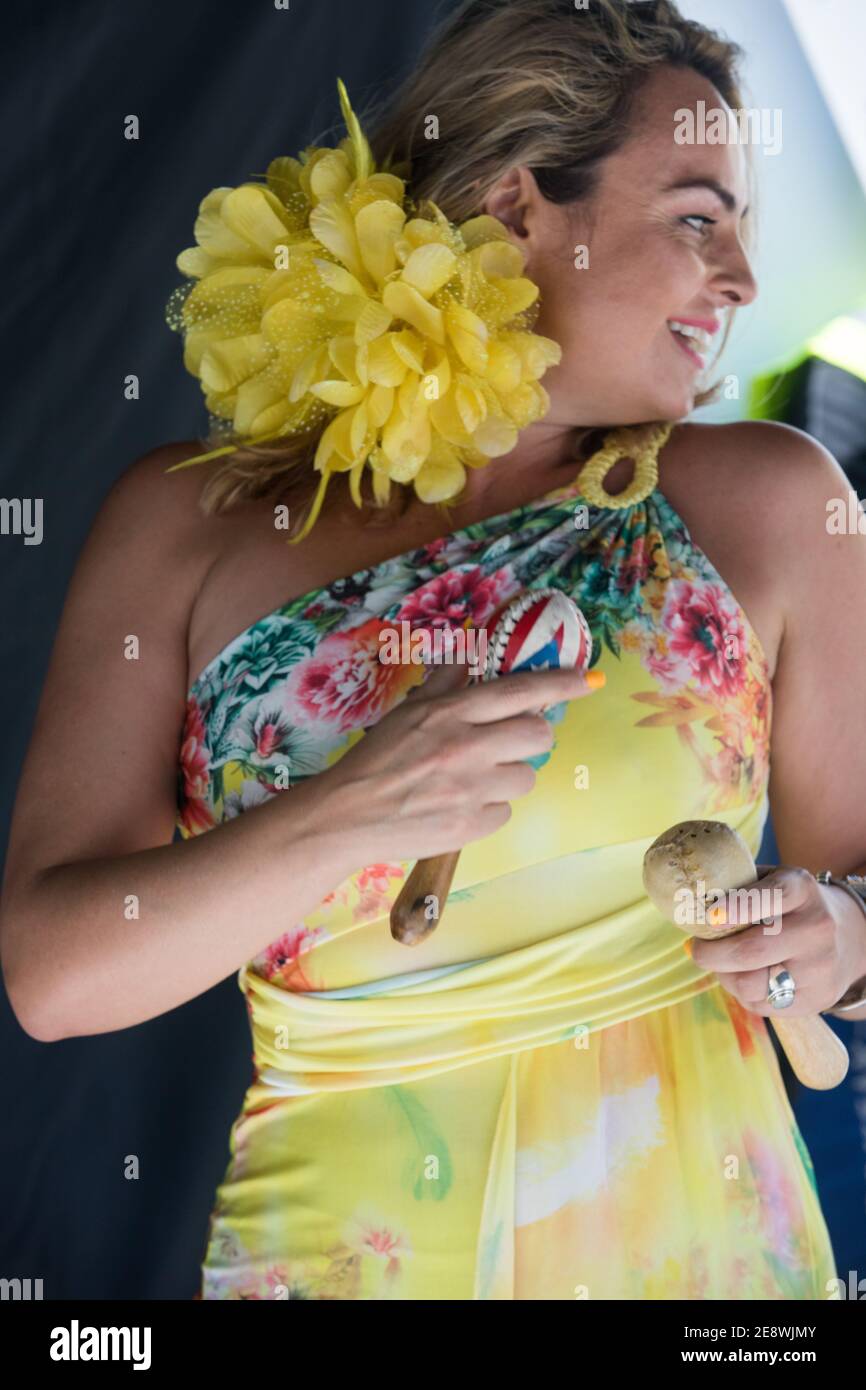 Singer salsa hi-res stock photography and images - Alamy