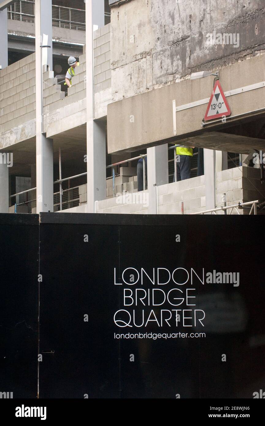 Neighbourhood under construction hi-res stock photography and images ...