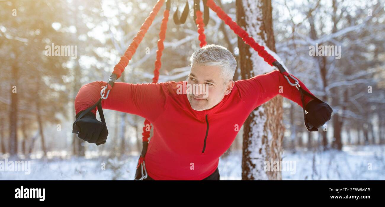 Bungee fitness hi-res stock photography and images - Alamy