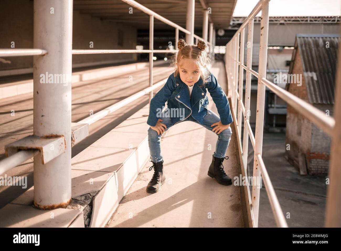 Car hop parking hi-res stock photography and images - Alamy