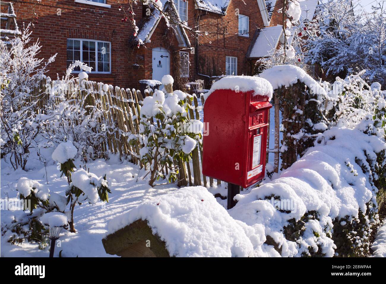 Postbox christmas hi-res stock photography and images - Alamy