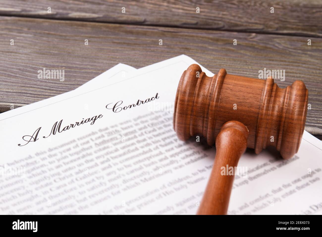 Civil wedding ceremony judge hi-res stock photography and images - Alamy