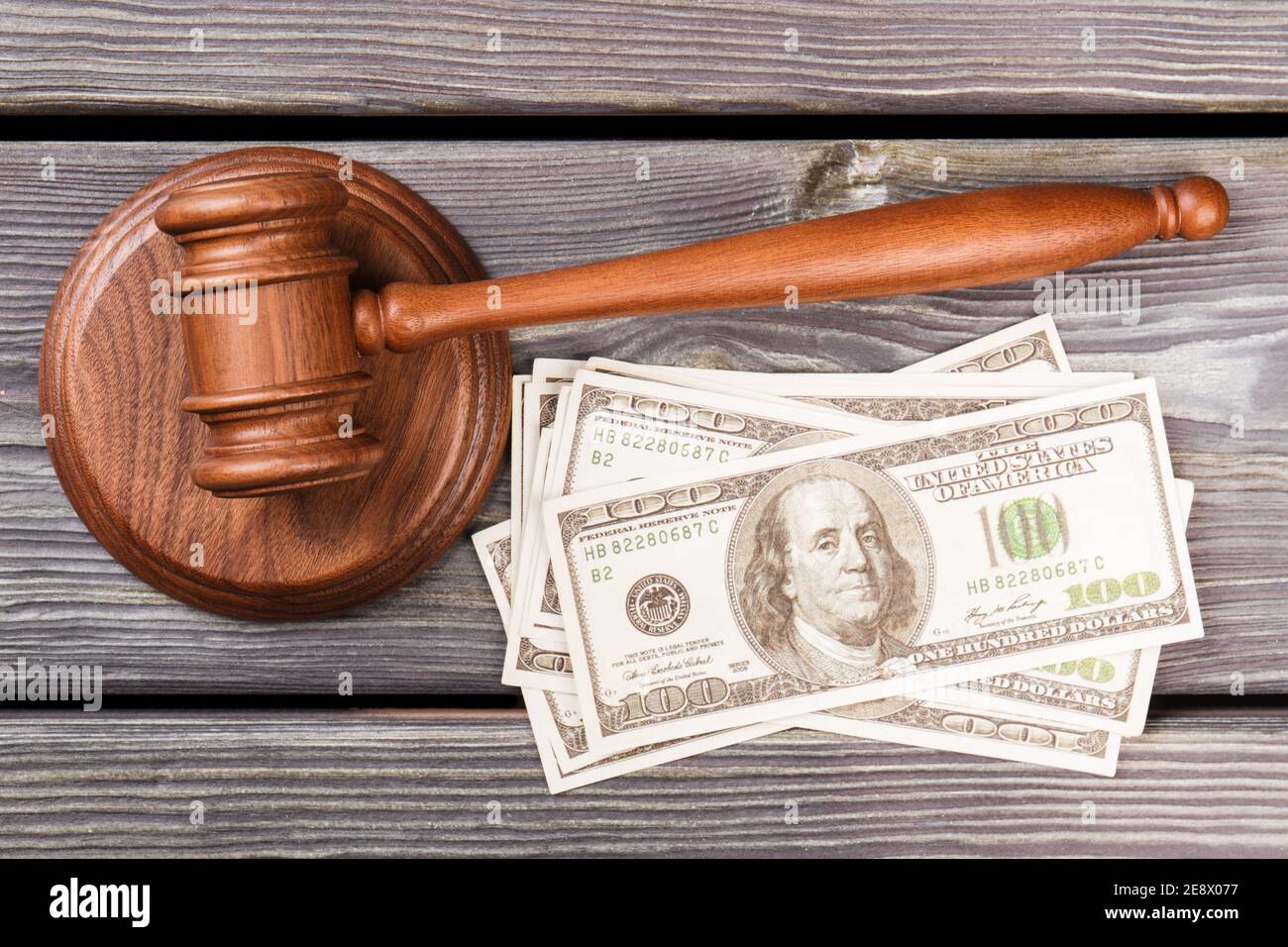 Gavel dollar hi-res stock photography and images - Alamy