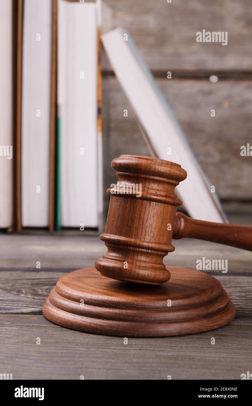 Gavel vertical hi-res stock photography and images - Alamy