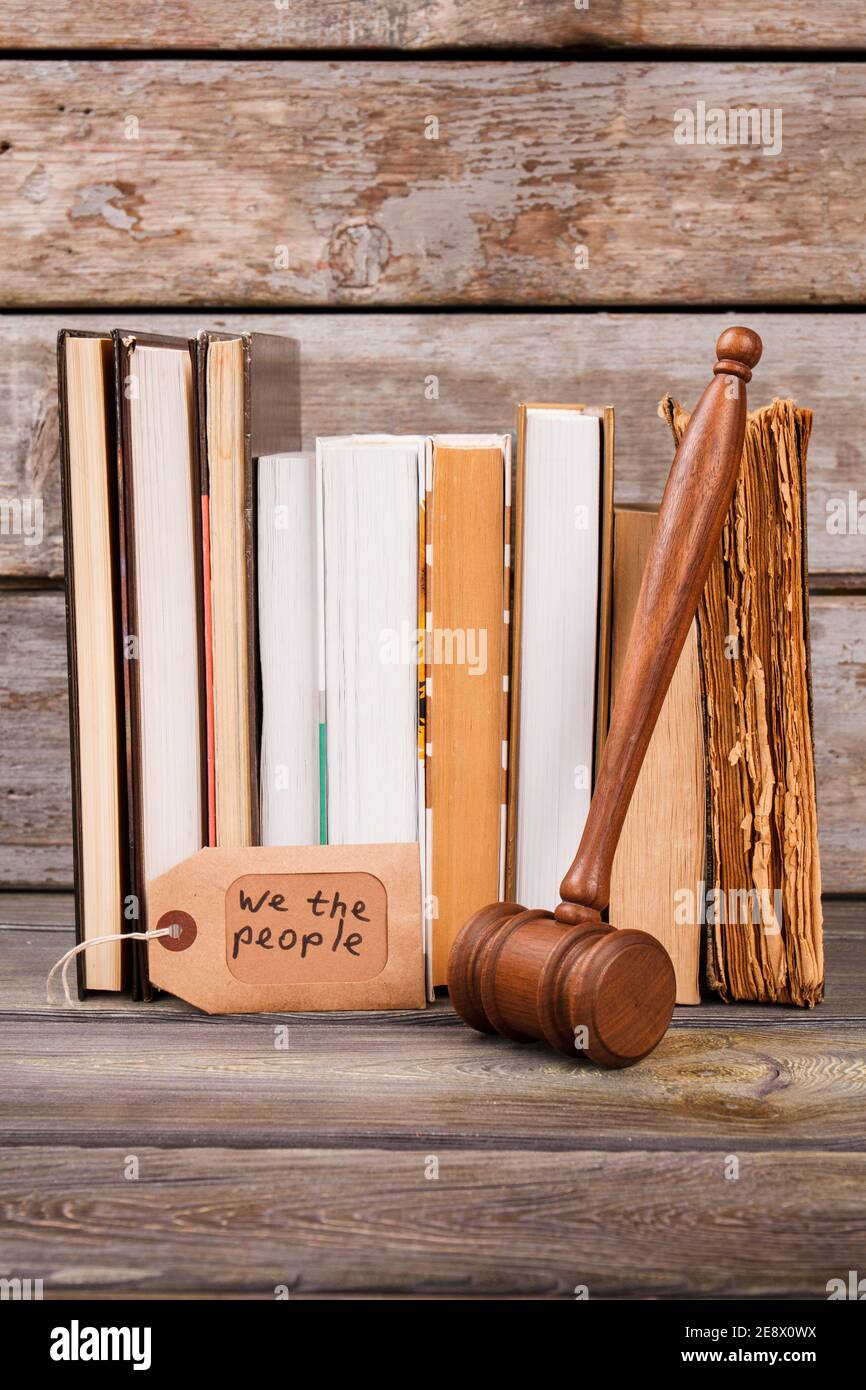 Gavel vertical hi-res stock photography and images - Alamy