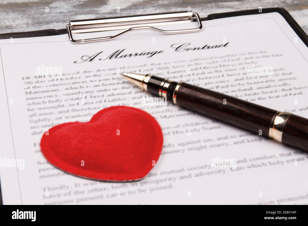 Certificate pen up close hi-res stock photography and images - Alamy