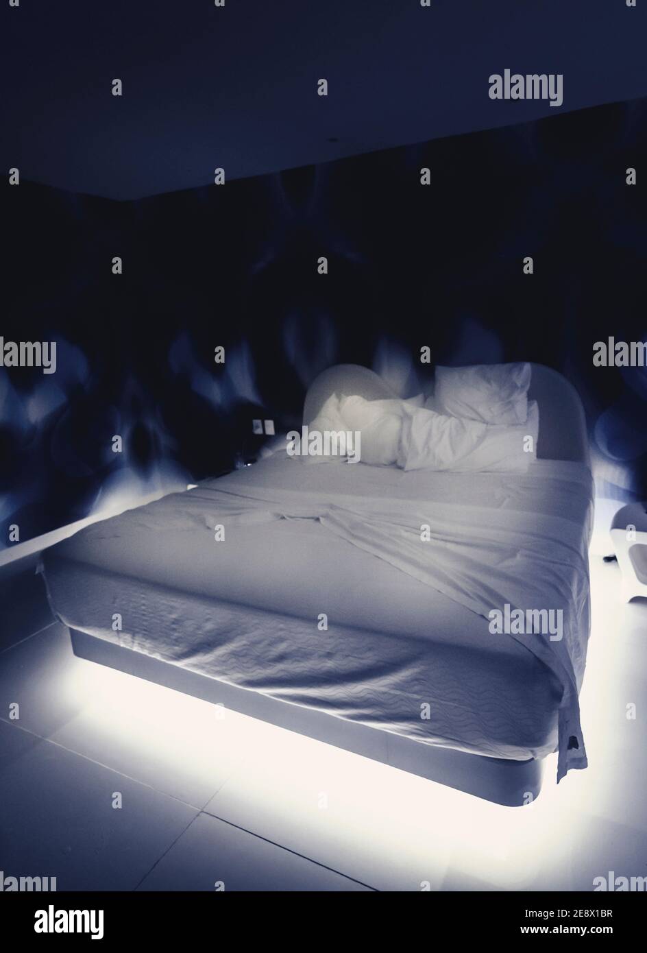 Undone bed hi-res stock photography and images - Alamy