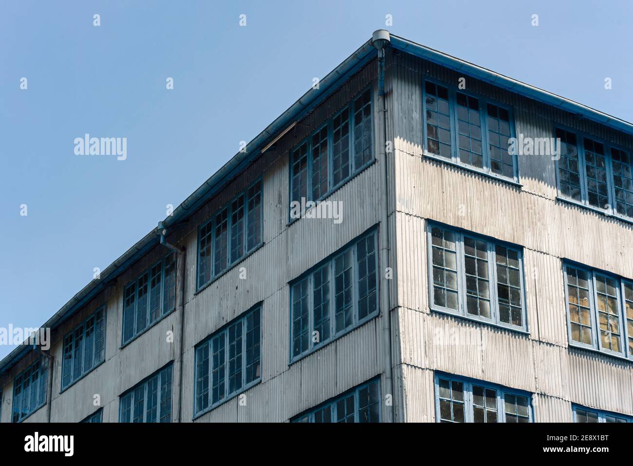 Bulding of the damro tea factory and lounge and tea plantation, Sri ...