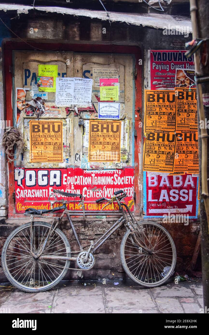 Indian street posters hi-res stock photography and images - Alamy