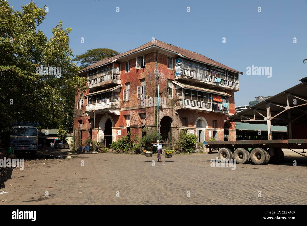 Rangoon pollution hi-res stock photography and images - Alamy