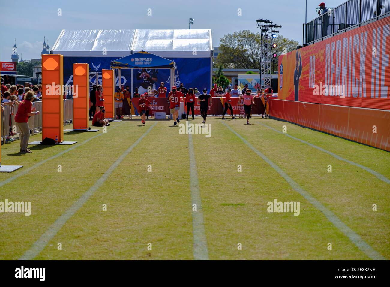 40 Yard Dash High Resolution Stock Photography and Images - Alamy