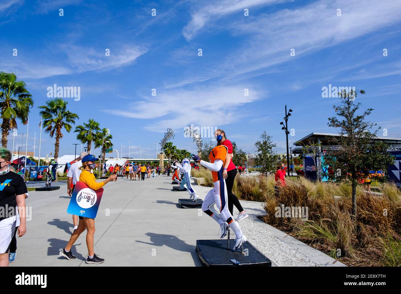 Employee experience hi-res stock photography and images - Alamy