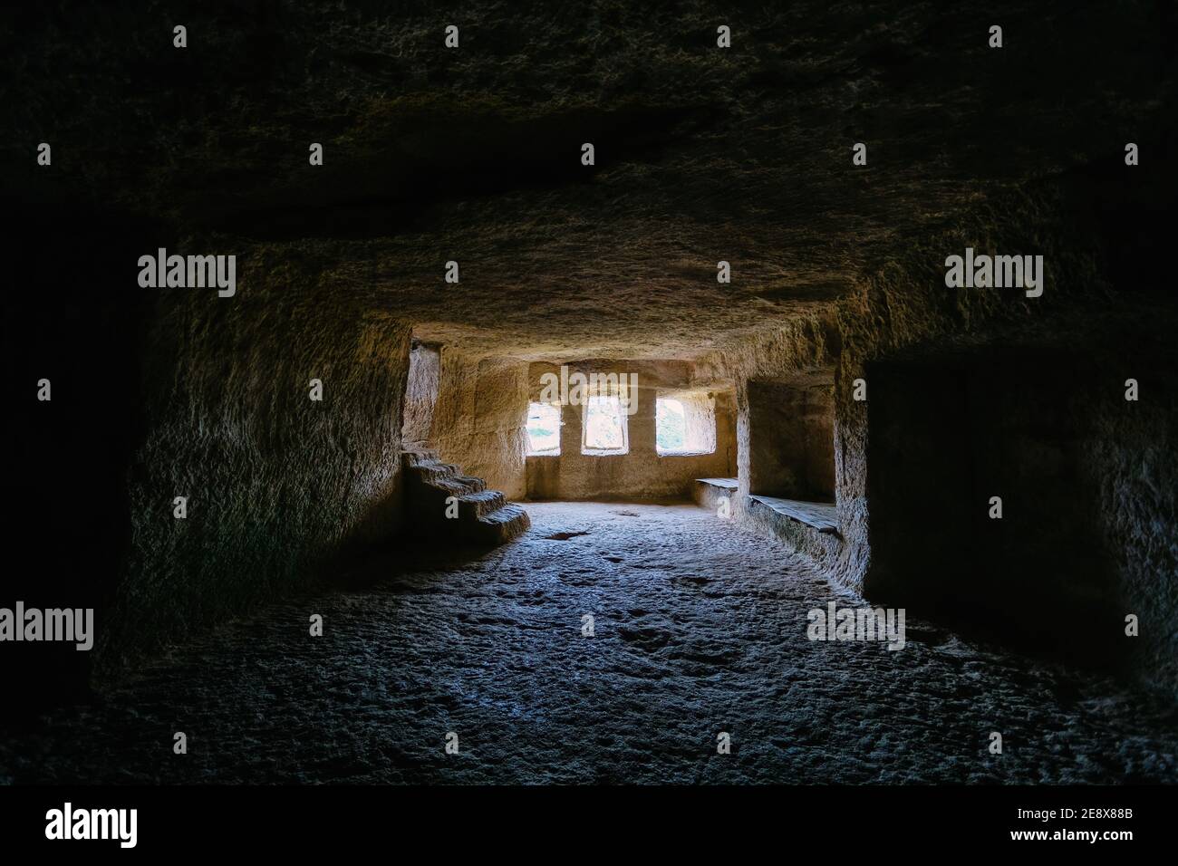Room inside ancient cave hi-res stock photography and images - Alamy