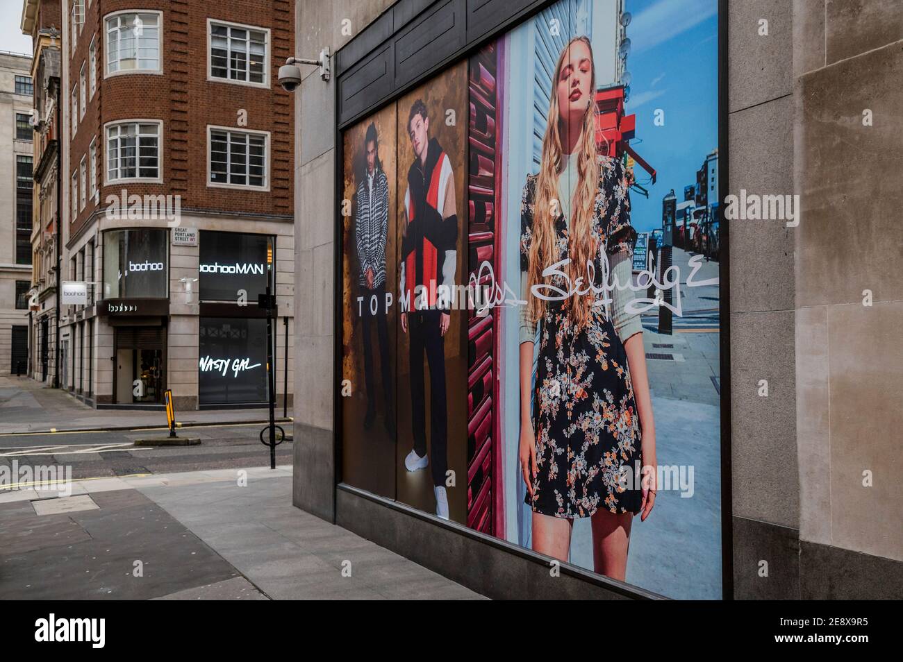 Next flagship store hi-res stock photography and images - Alamy