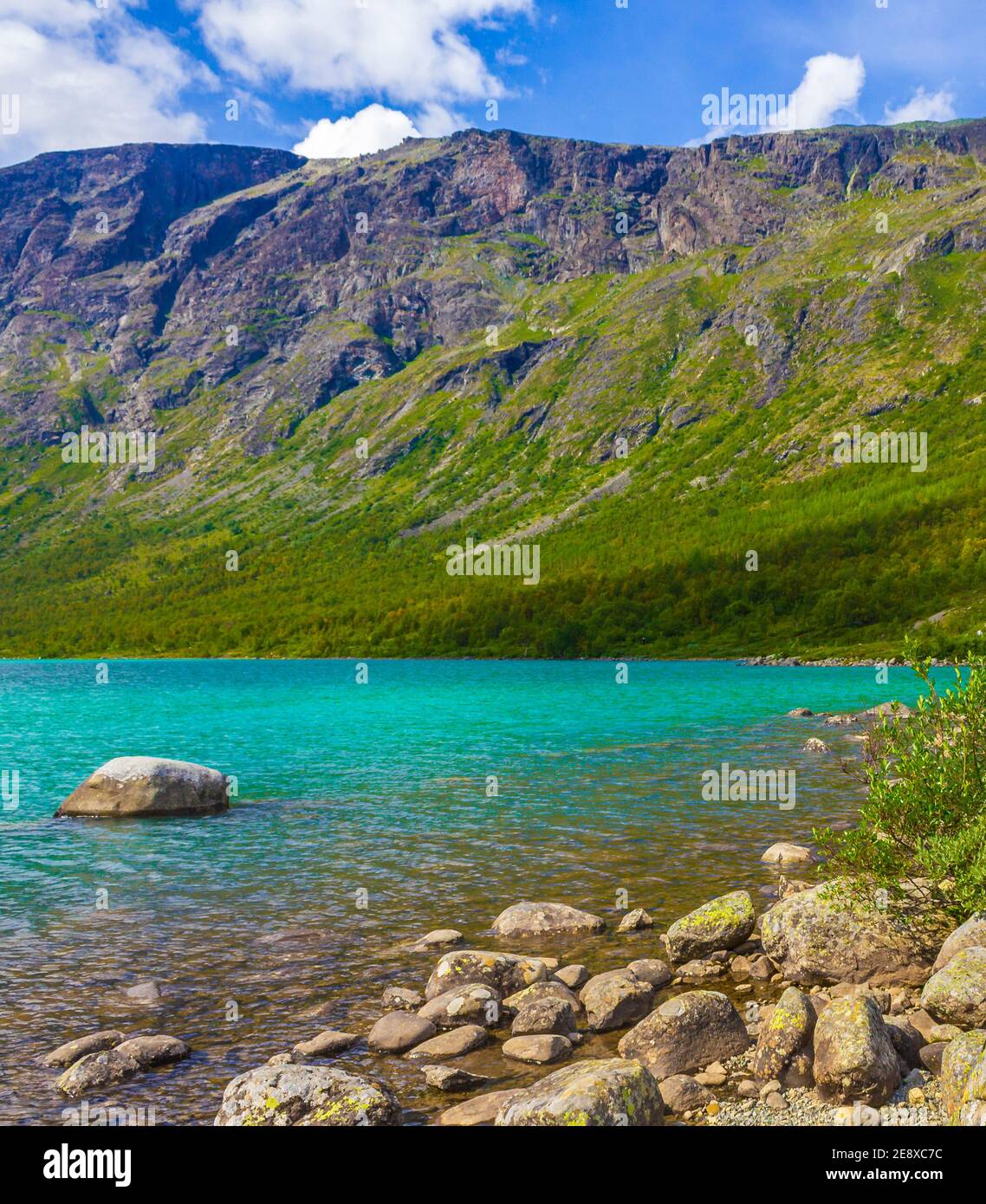 Amazing Besseggen Mountain ridge and turquoise lake landscape in Vågå ...