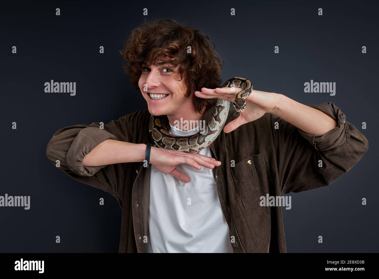 Scared person snake hi-res stock photography and images - Alamy