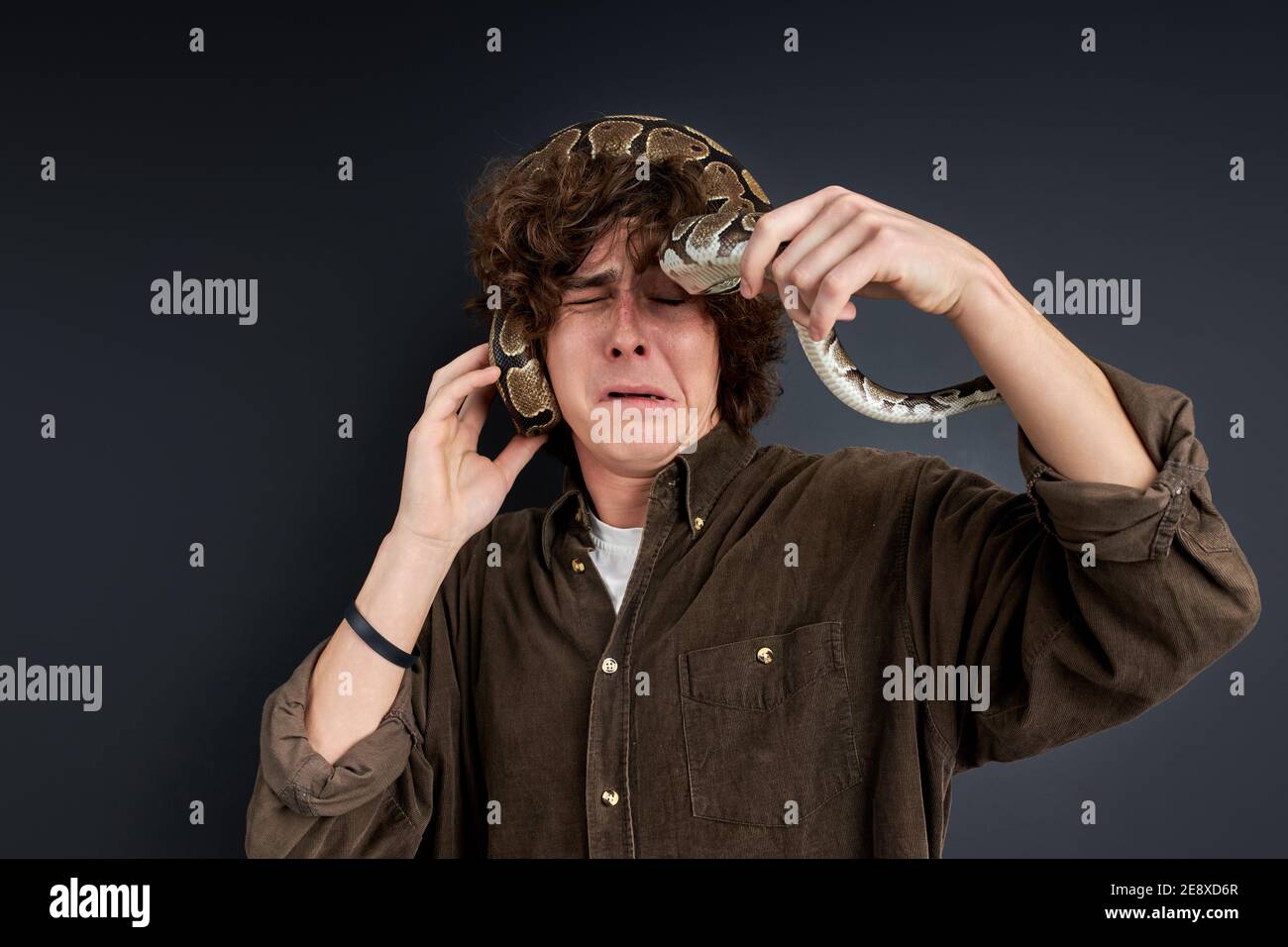 Scared person snake hi-res stock photography and images - Alamy