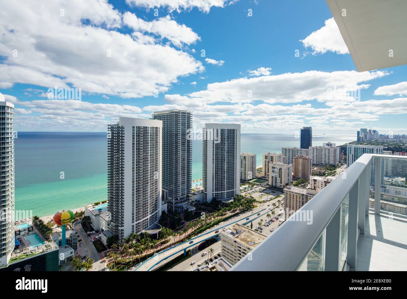 Hallandale beach architecture hi-res stock photography and images - Alamy