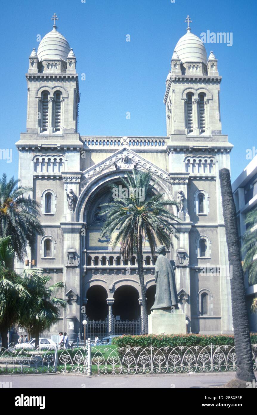 Saint vincent de paul hi-res stock photography and images - Alamy