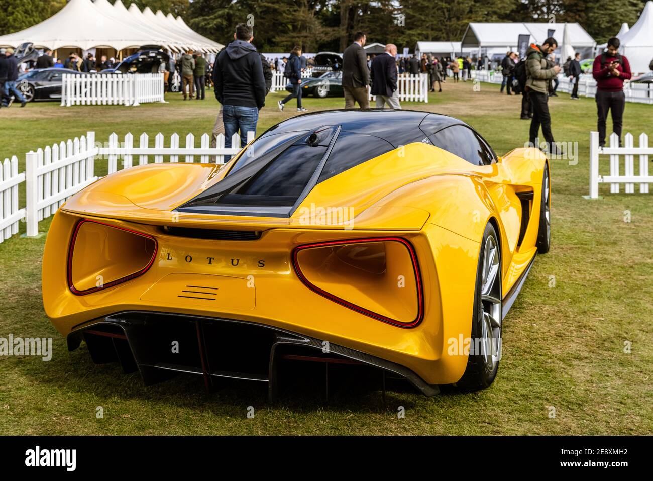 Fastest electric hypercar hi-res stock photography and images - Alamy