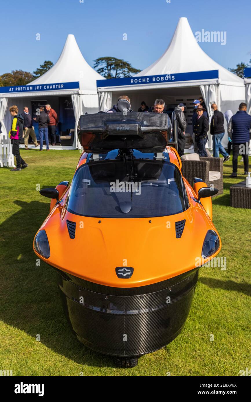 PAL-V Liberty Pioneer edition on show at the Concours D’Elegance held ...