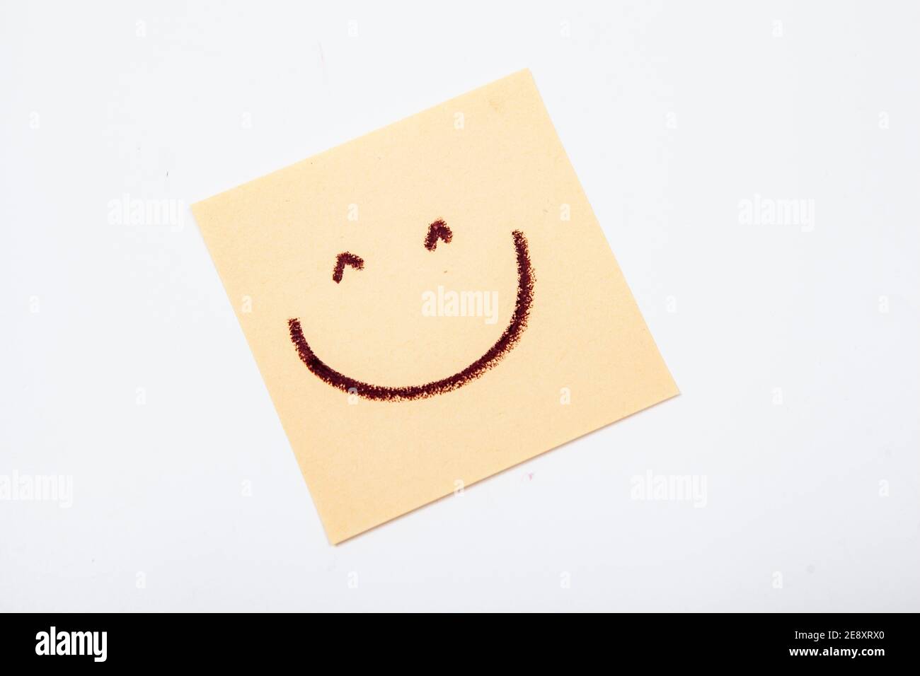 Face post it note smile hi-res stock photography and images - Alamy