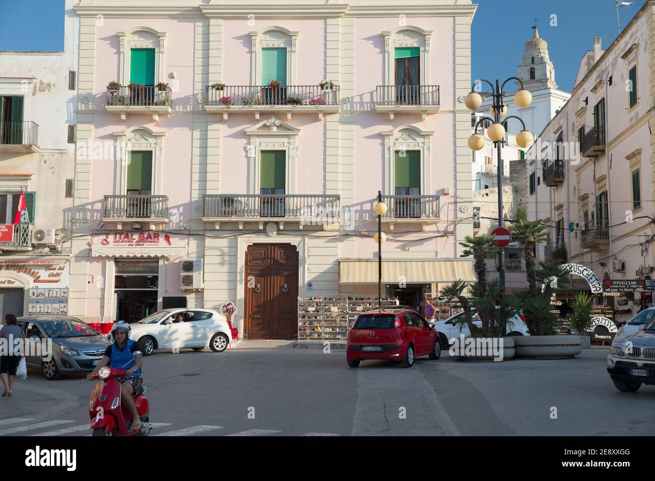 Plaza piazza garibaldi hi-res stock photography and images - Alamy