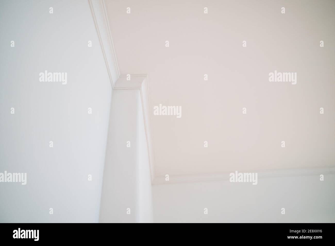 Coving corners hi-res stock photography and images - Alamy
