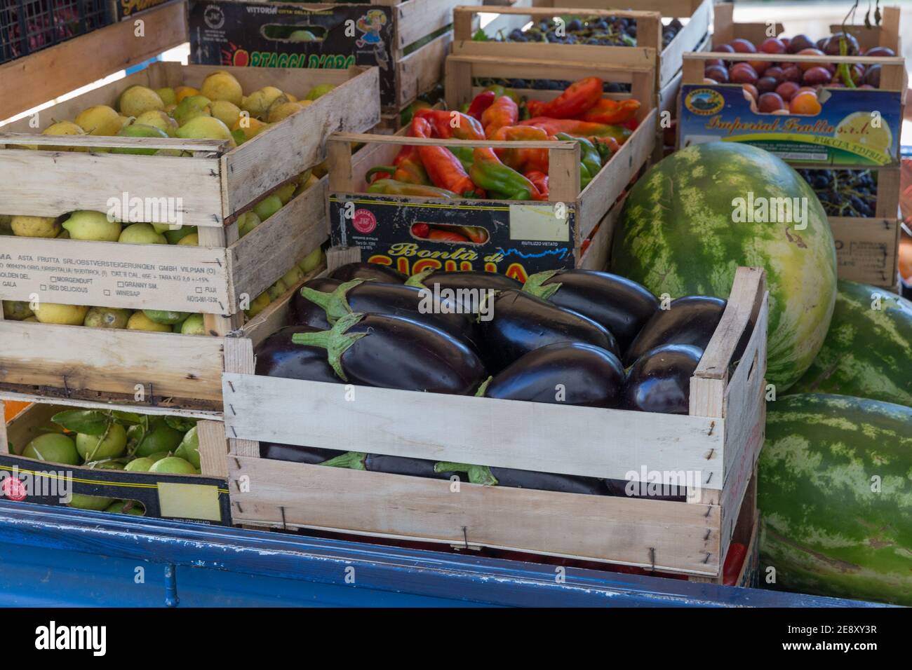 Produce Fruit Fruits Truck High Resolution Stock Photography and Images ...