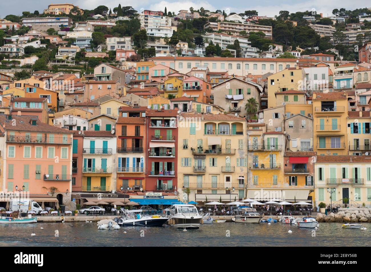 Nice residential houses hi-res stock photography and images - Alamy