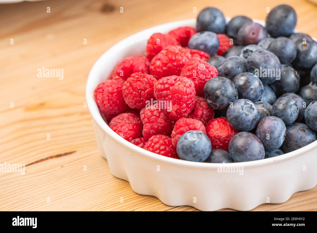 Blueberry kiwi hi-res stock photography and images - Alamy