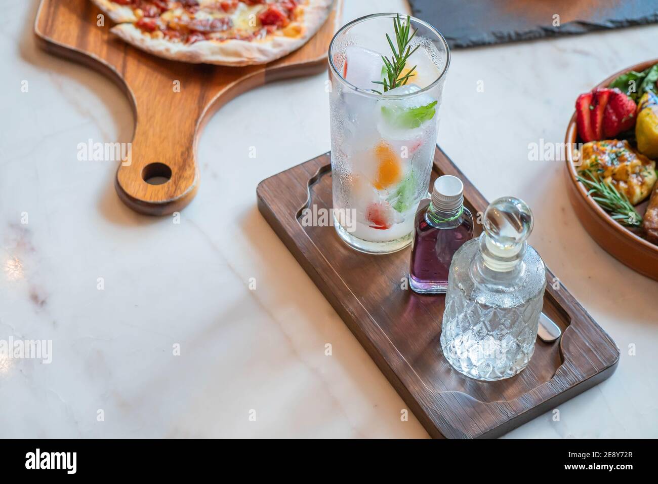 set menu pizza fried chicken dessert and beverage Stock Photo - Alamy