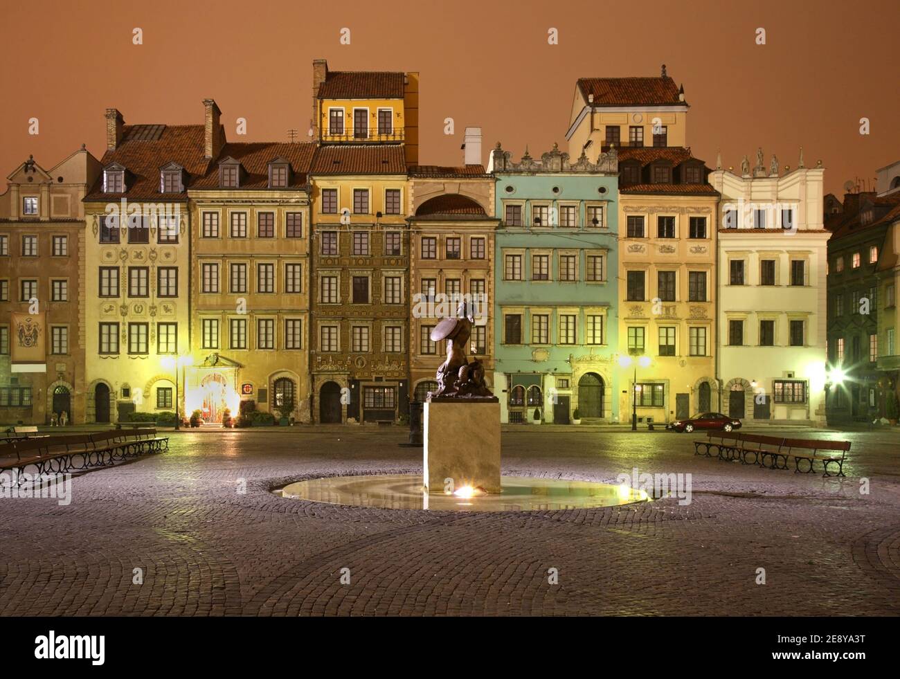 Market square in warsaw hi-res stock photography and images - Alamy