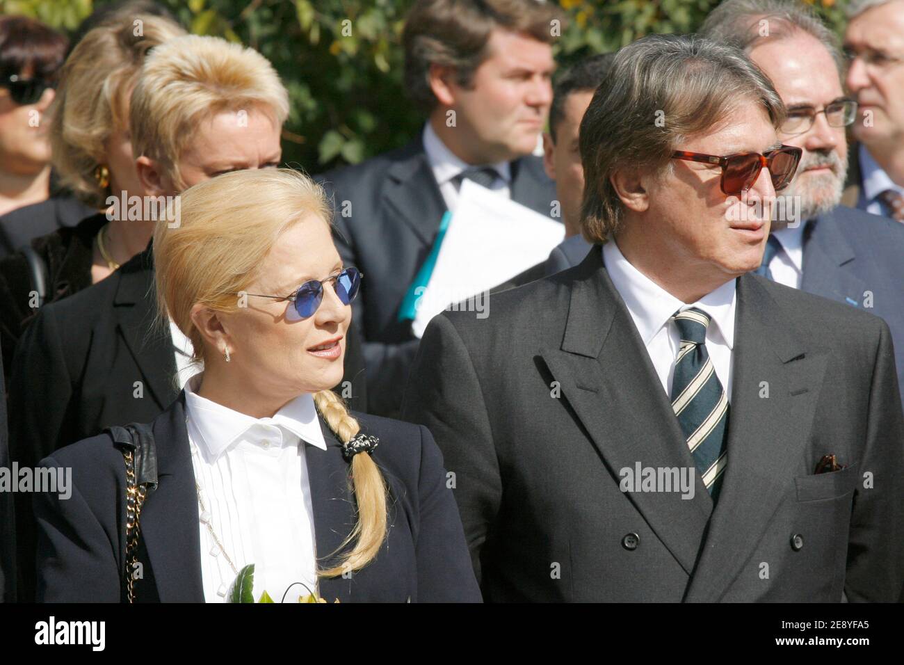 French singer Sylvie Vartan and her husband Toni Scotti pose during an ...