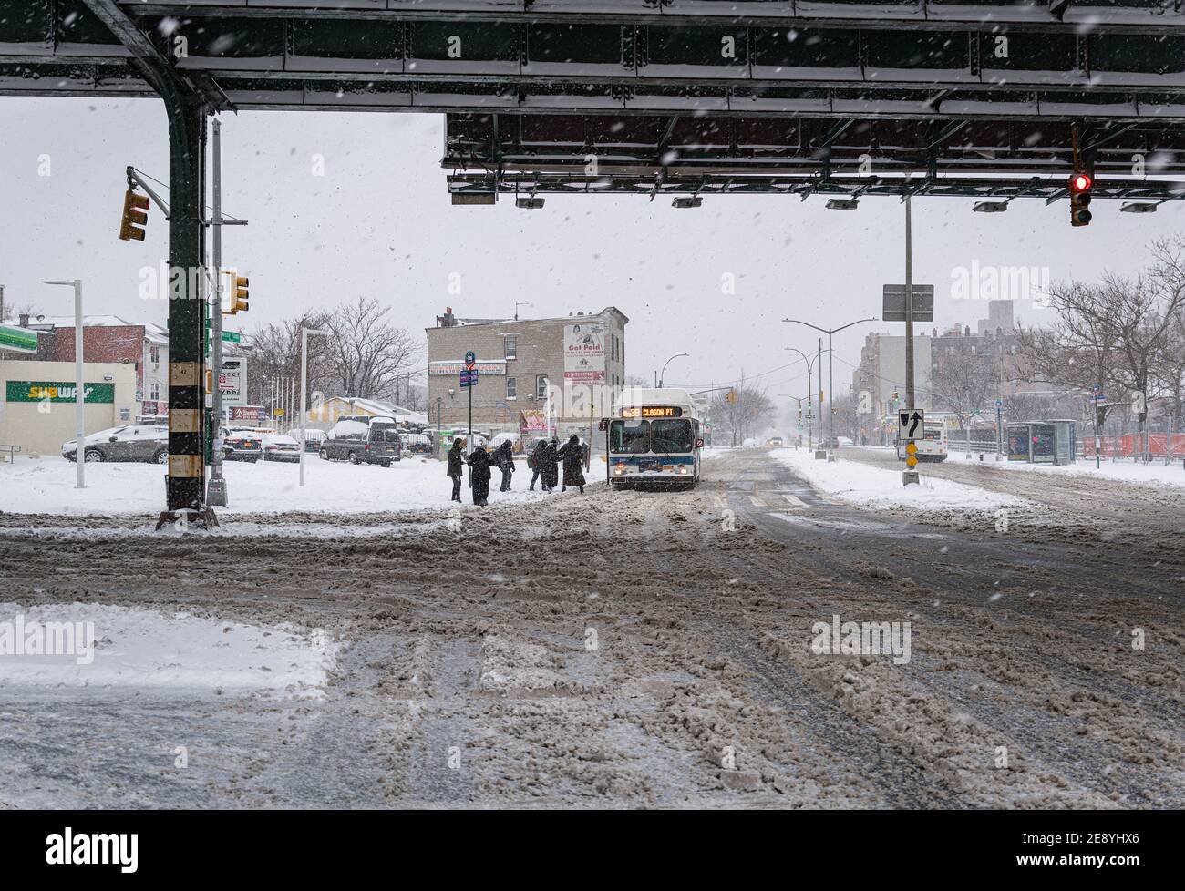 Bronx, United States. 01st Feb, 2021. A major nor'easter has moved into ...