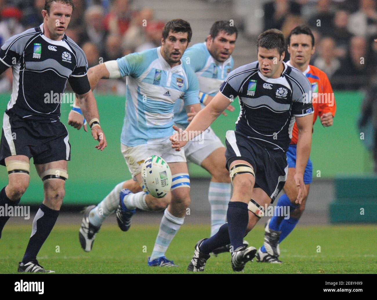 Coupe du monde de rugby irb 2007 hi-res stock photography and images ...