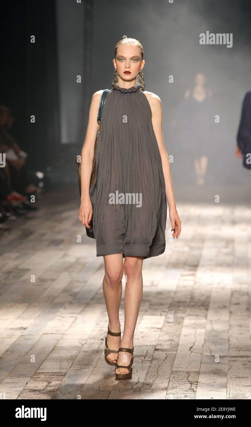 A model displays a creation by Israeli/US designer Alber Elbaz for ...