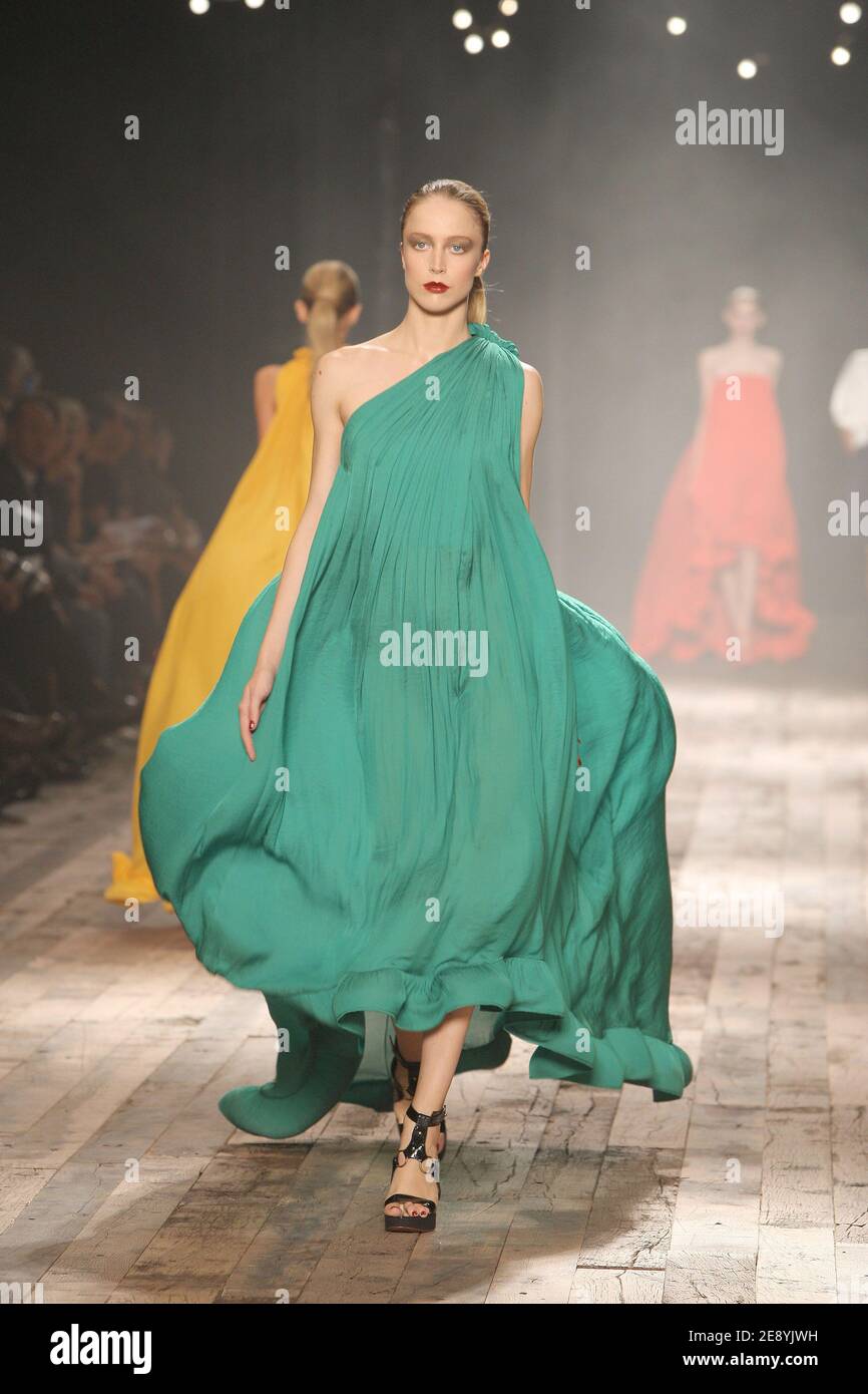 A model displays a creation by Israeli/US designer Alber Elbaz for ...