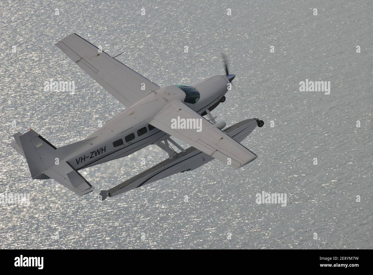 An air to air portrait of a Cessna 208 Grand Caravan float plane Stock ...
