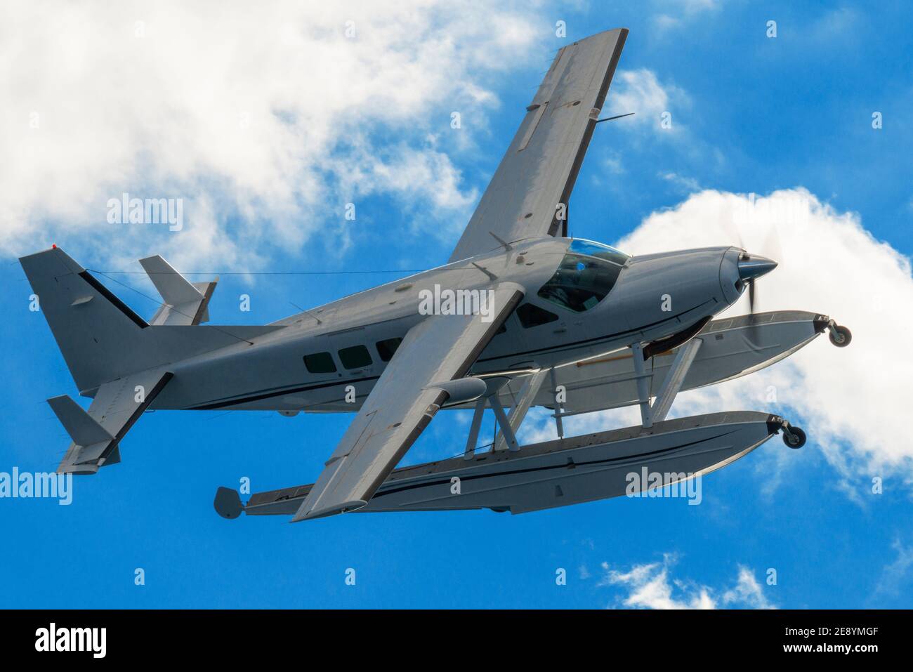 An air to air portrait of a Cessna 208 Grand Caravan float plane Stock ...