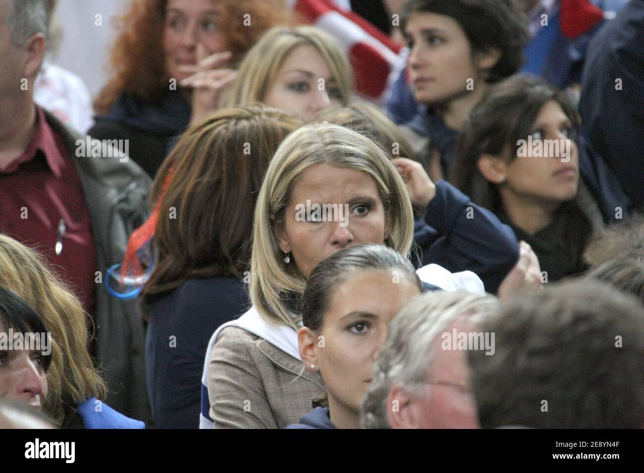 Dejected england supporters hi-res stock photography and images - Alamy