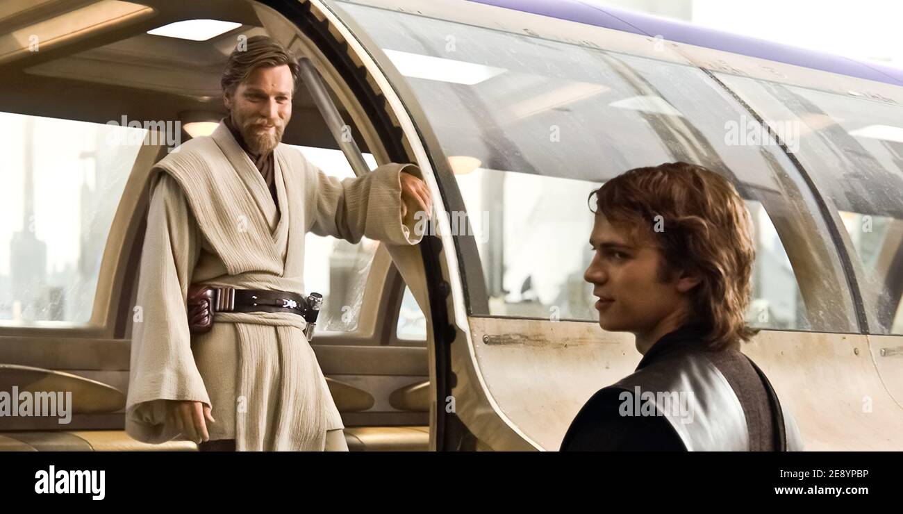 USA. Ewan McGregor as Obi-Wan Kenobi and Hayden Christensen as Anakin ...