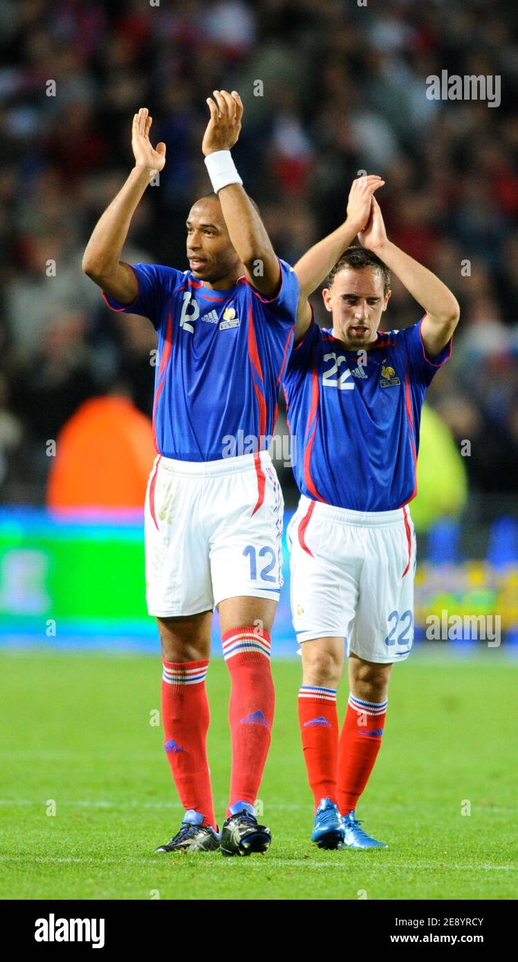 Thierry henry france celebrates hi-res stock photography and images - Alamy