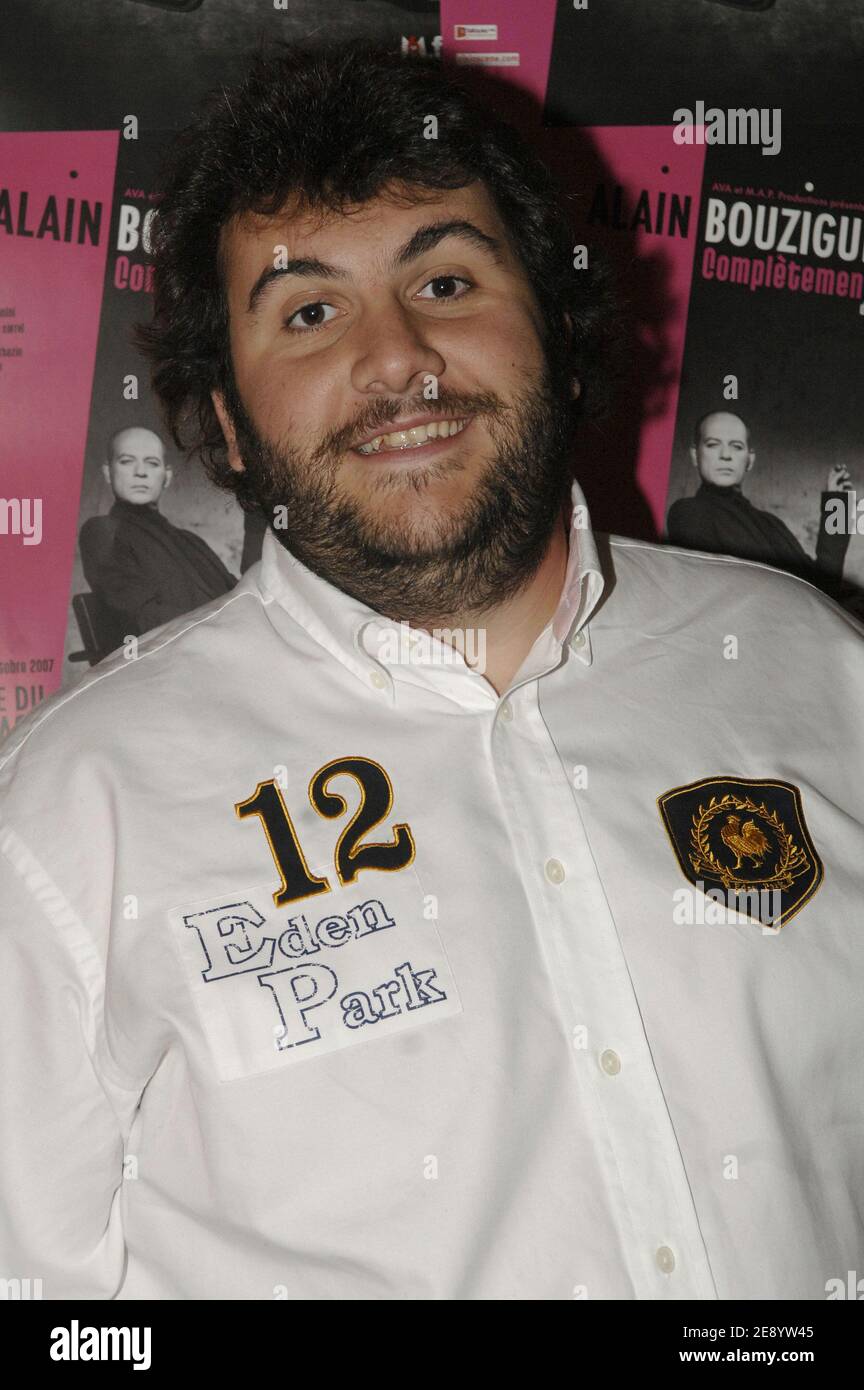 Laurent Ournac attends the Alain Bouzigues' show 'Completement Starbee ...