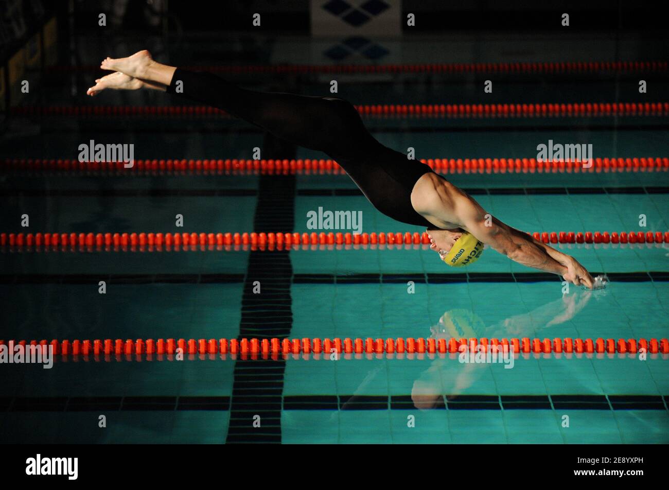 England's David Leith competes on men's 50 meters breaststroke during ...