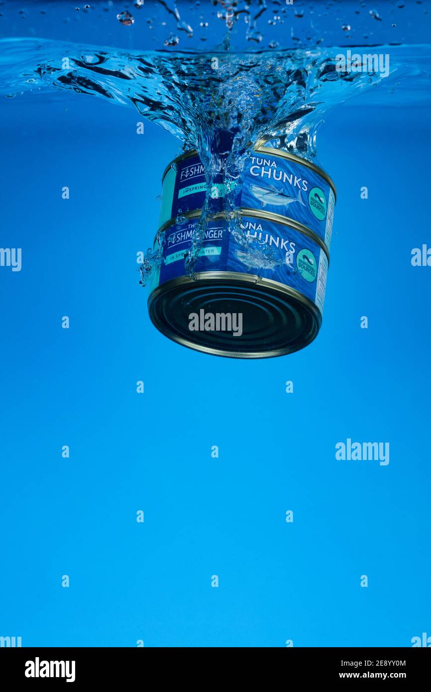 Washing tuna hi-res stock photography and images - Alamy