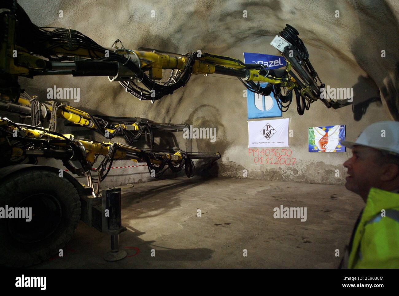 Tgv france italy hi-res stock photography and images - Alamy