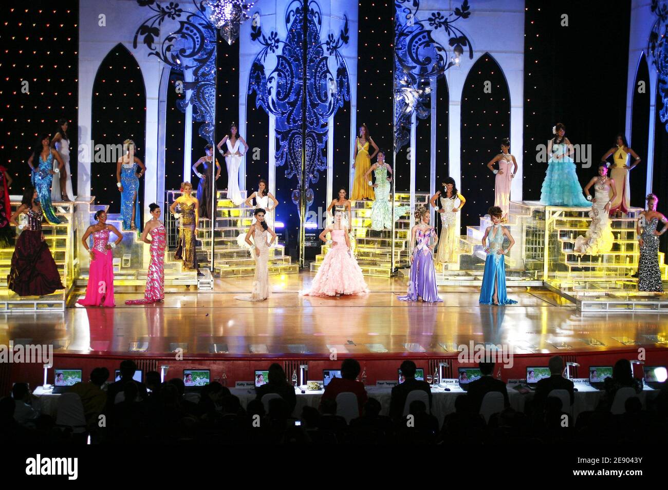 Miss international pageant hi-res stock photography and images - Alamy