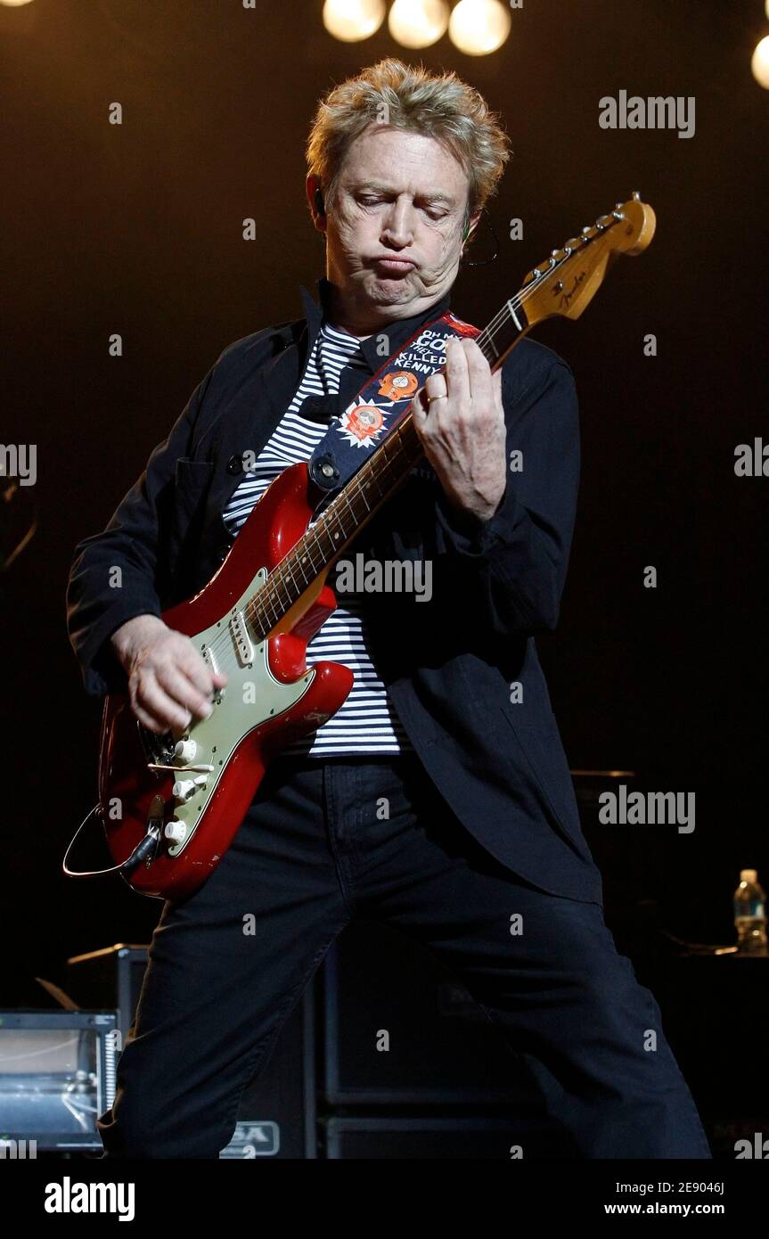Andy summers hi-res stock photography and images - Alamy